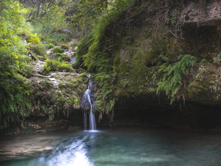 15 Stunning Waterfalls in Texas (+ Map to Find Them!)
