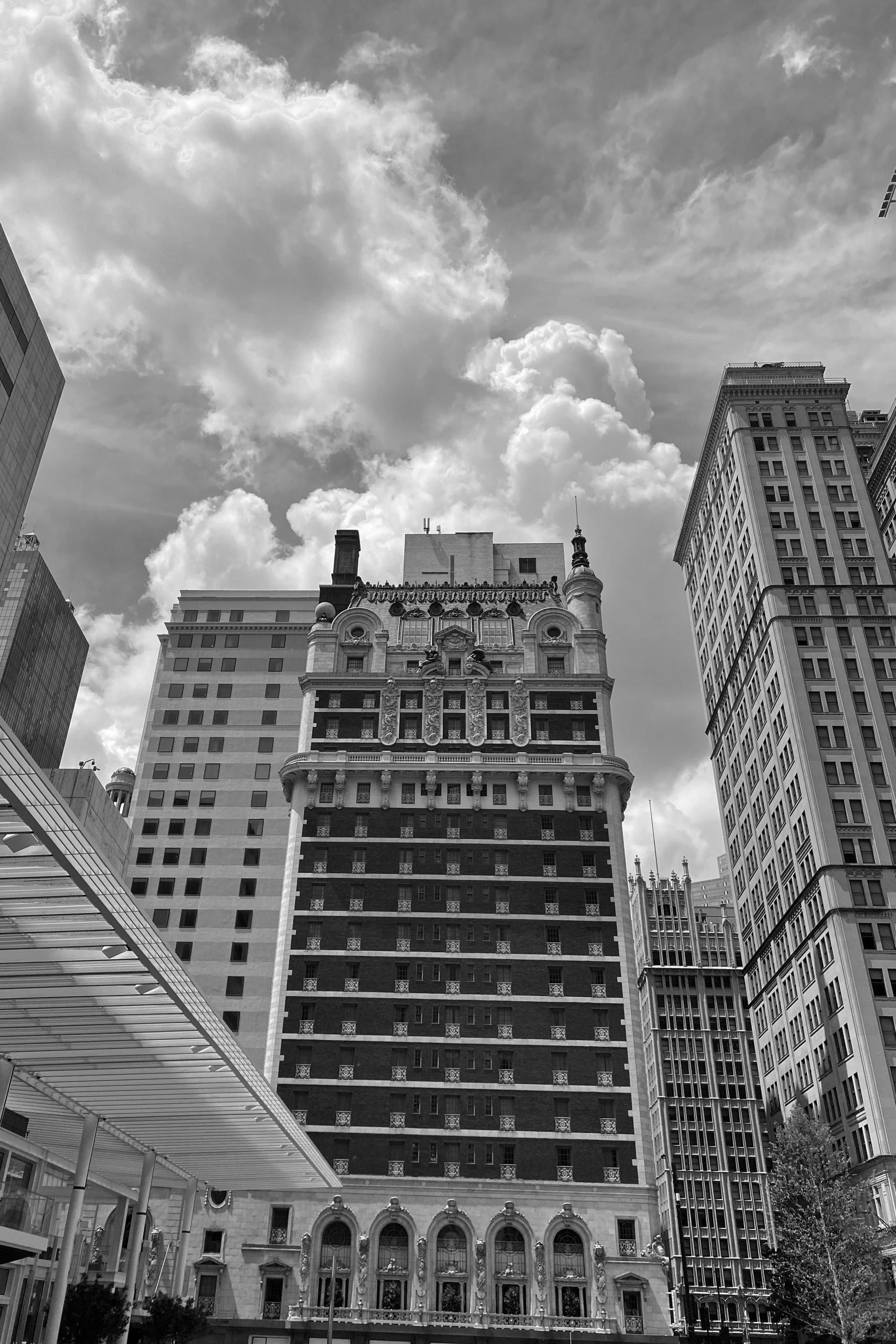 12 of the Most Haunted Places in Dallas, TX - Lone Star Travel Guide